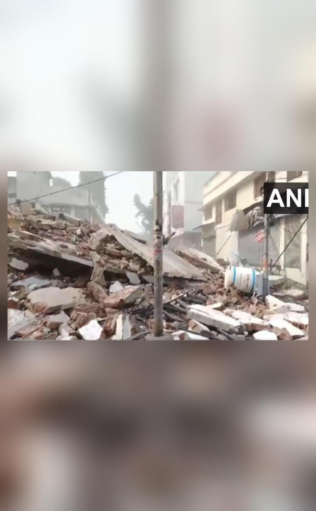 An under-construction building reduced to a rubble in Lucknow ...