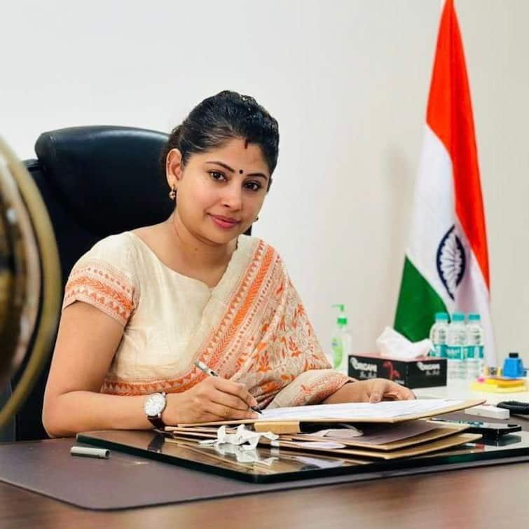 Youngest IAS to be appointed to a CM's Office | undefined News | Inshorts