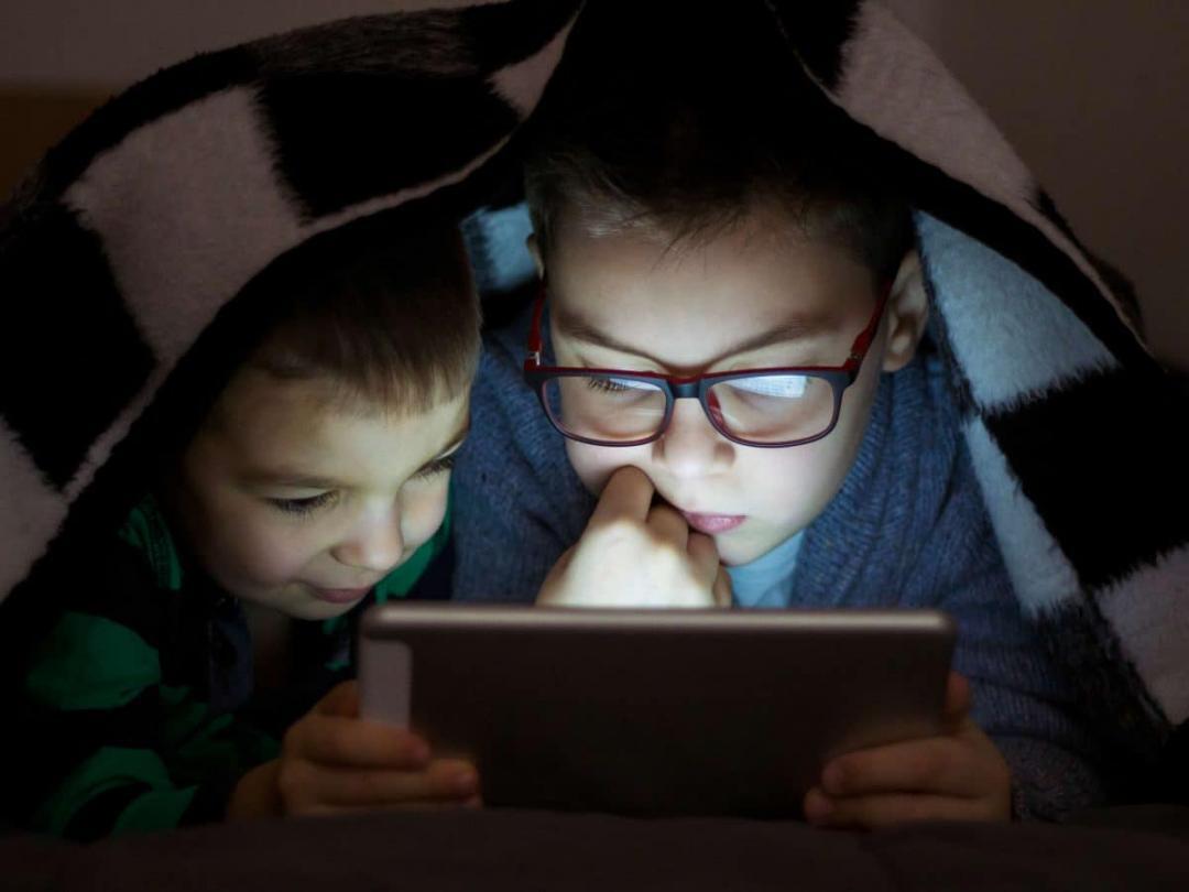 Screen time dangers: What parents must know about eye health | Health ...