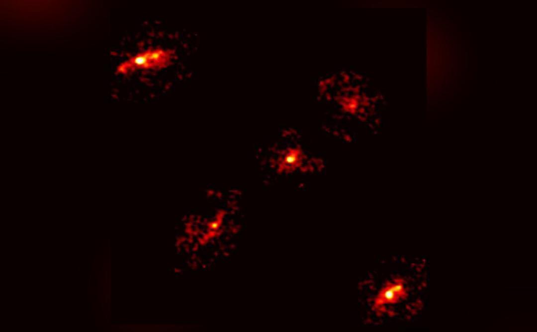 Rare & 'exceptional' Einstein Cross with 5th image reveals hidden dark ...