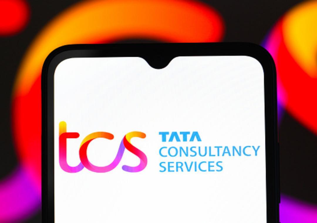 How to trade TCS after steady Q2 results | Business News | Inshorts