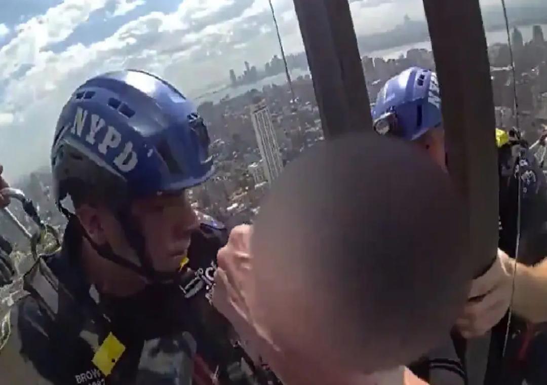 Dramatic NYC High-Rise Rescue Goes Viral | World News | Inshorts